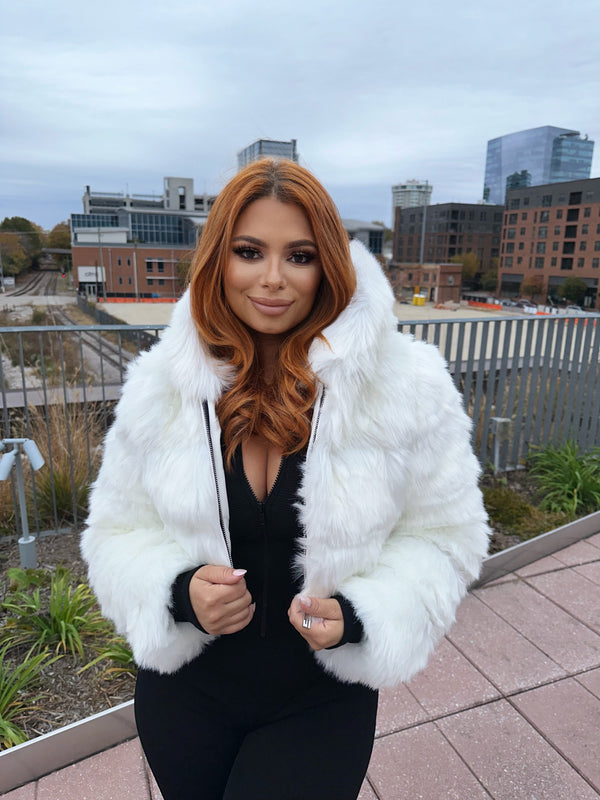 Larissa Faux Fur (More Colors) - DOLCE & DIVA